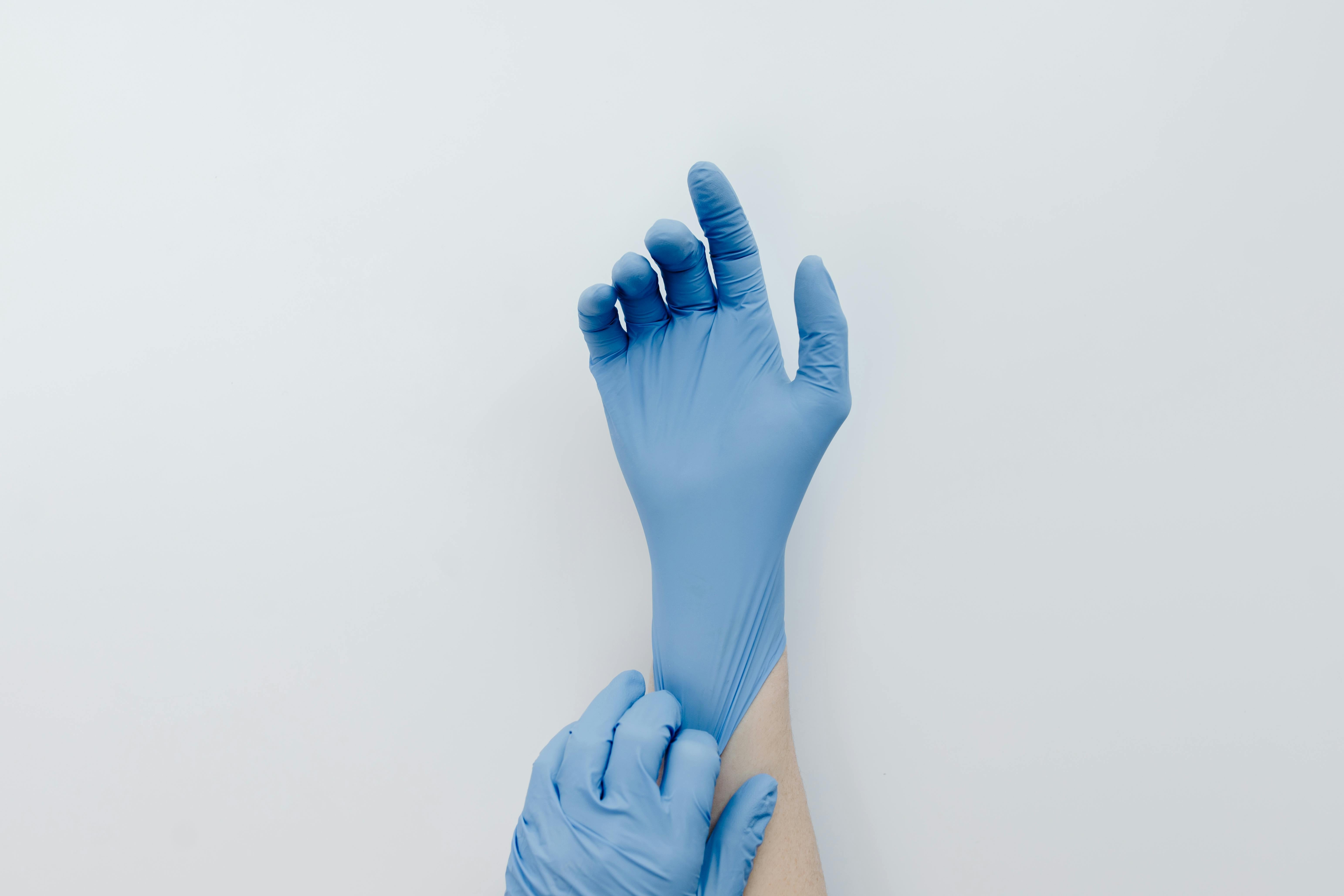 Disposable Gloves Supplies for Cafes and Catering Guide – CWS ...